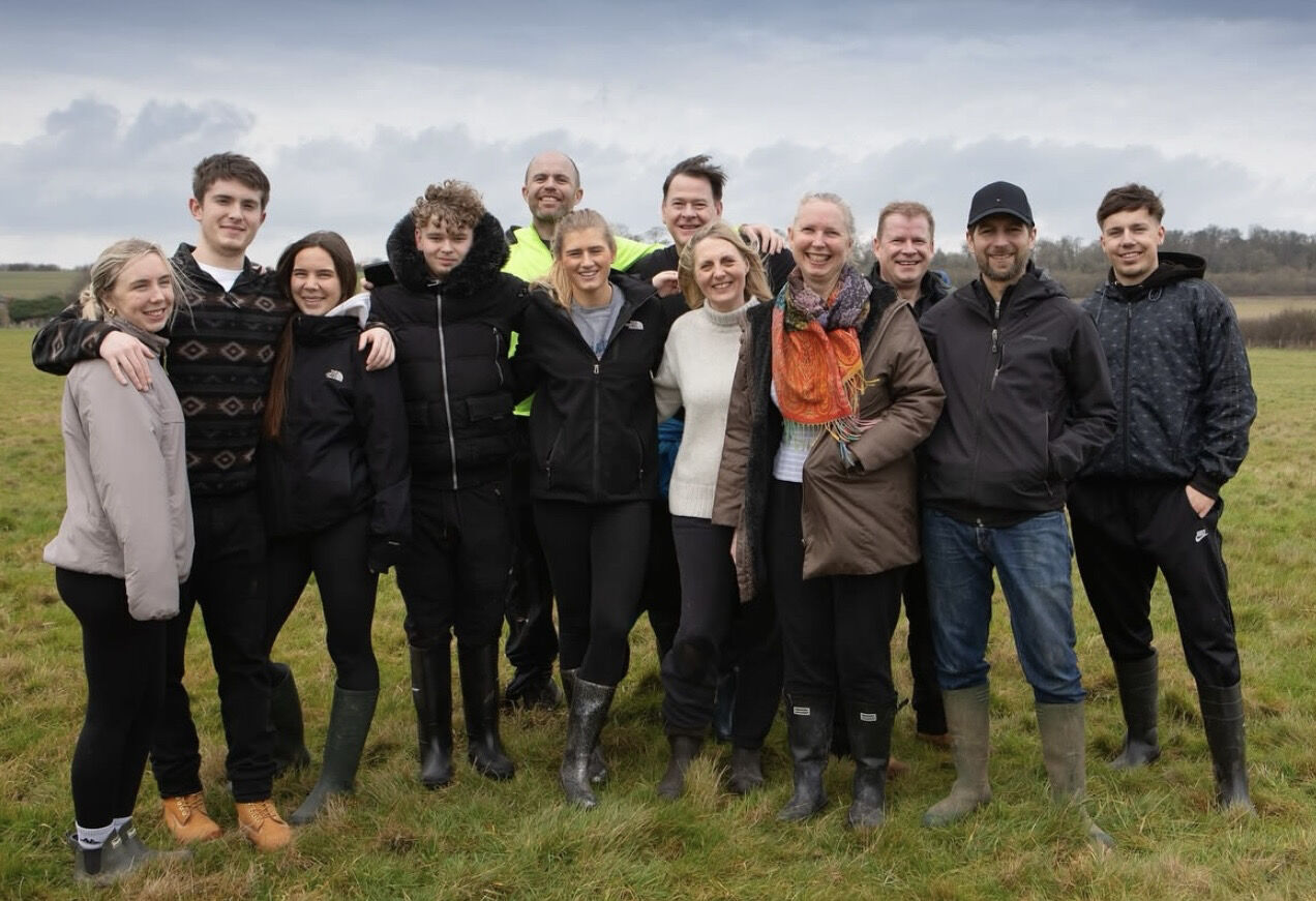 Lodgers Lend a Hand at Woodoaks Farm - Hunterlodge